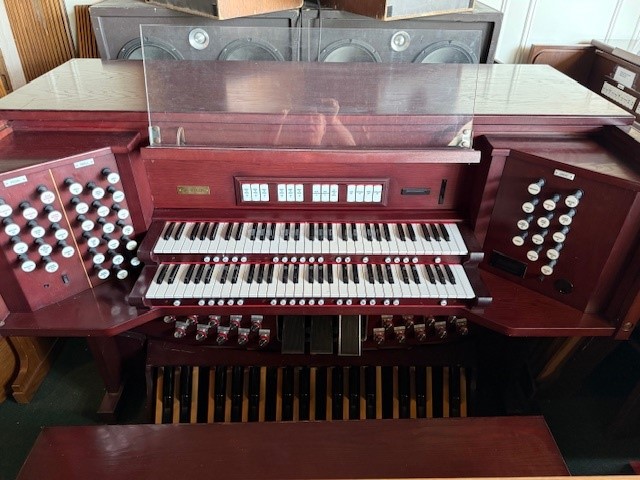 USED/PRE-OWNED ORGANS - Heritage Church Organ Company